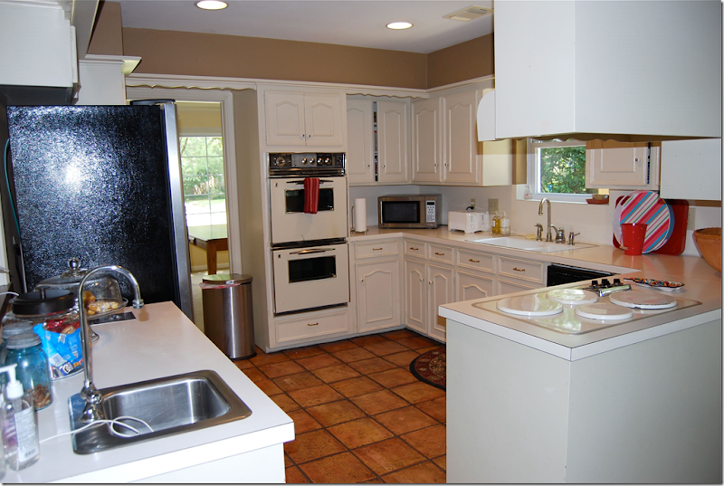COTE DE TEXAS: Another Kitchen ala Sally Wheat